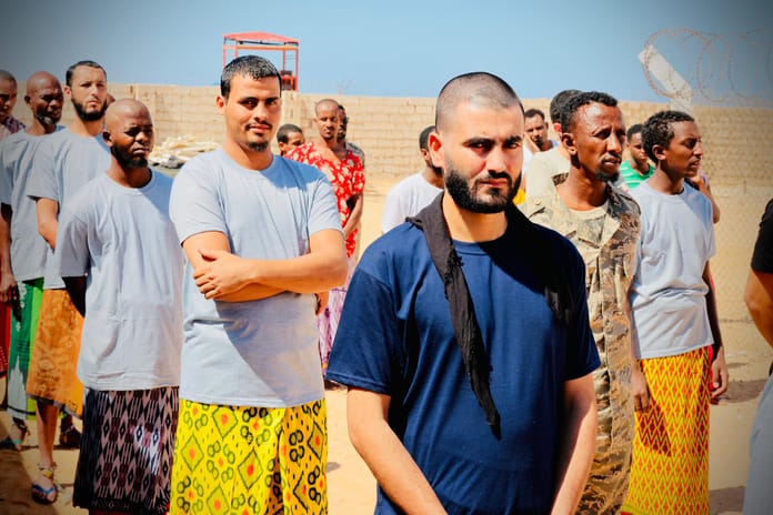 Somalia: Puntland parades 50 foreign IS captives after victory