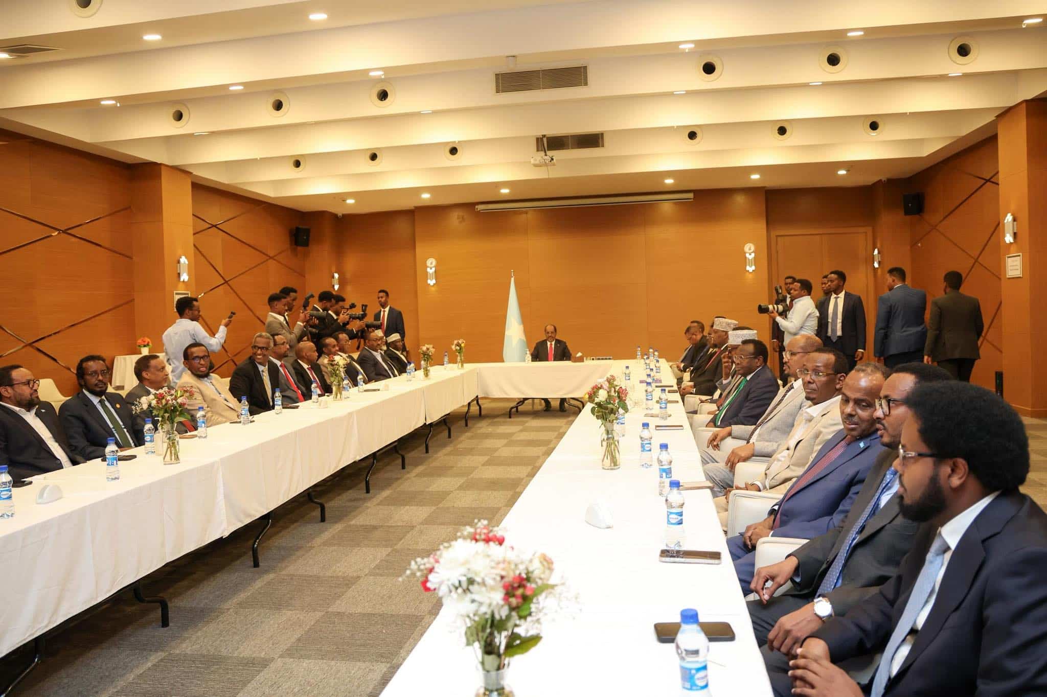 IGAD urges Somalia rivals to keep election talks open